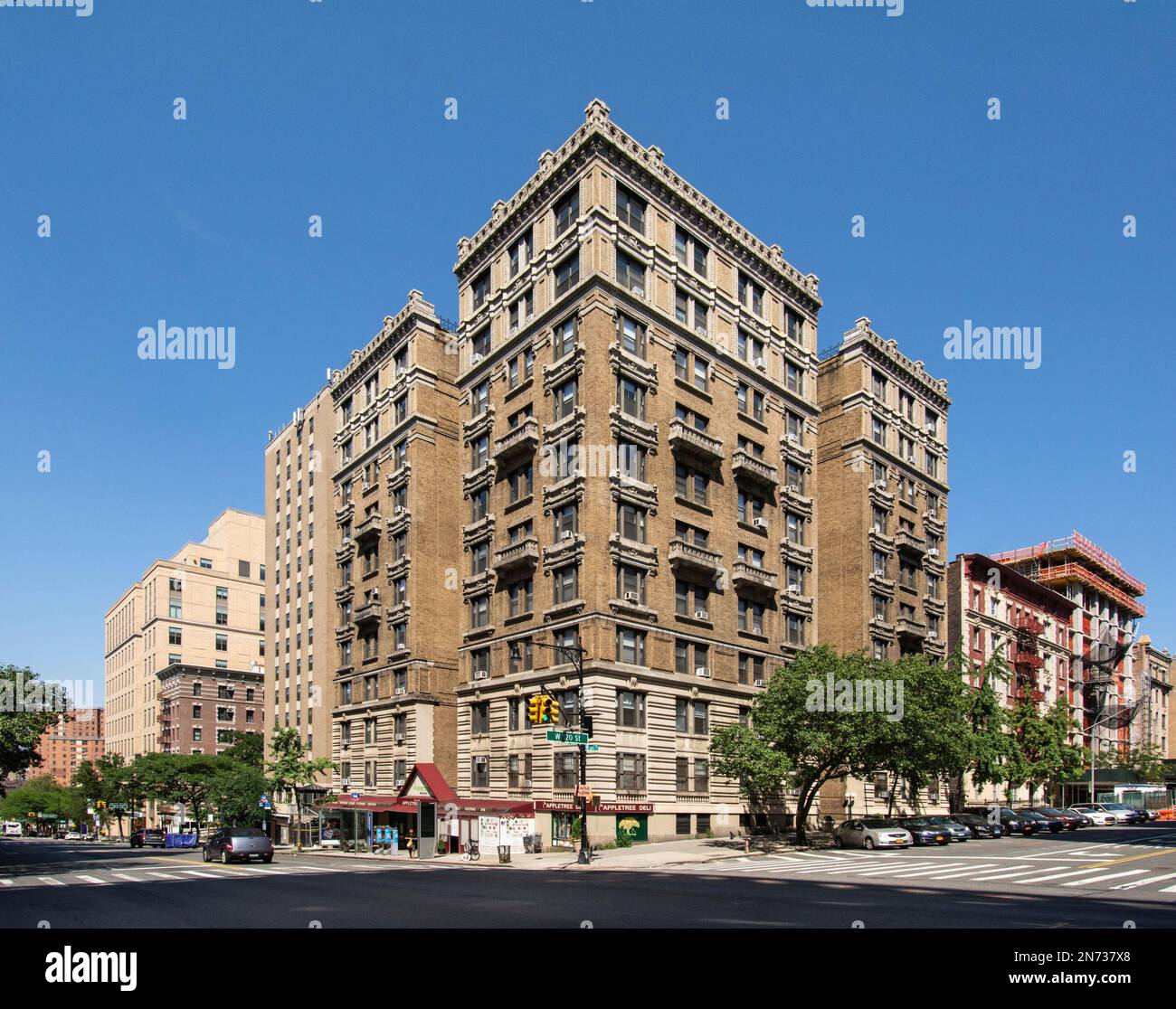 City street corner usa hi-res stock photography and images - Alamy