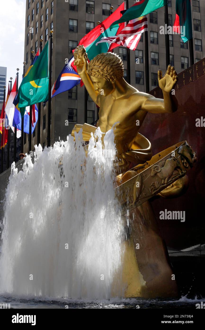 The gilded cast bronze statue of Prometheus by Paul Manship, in New ...