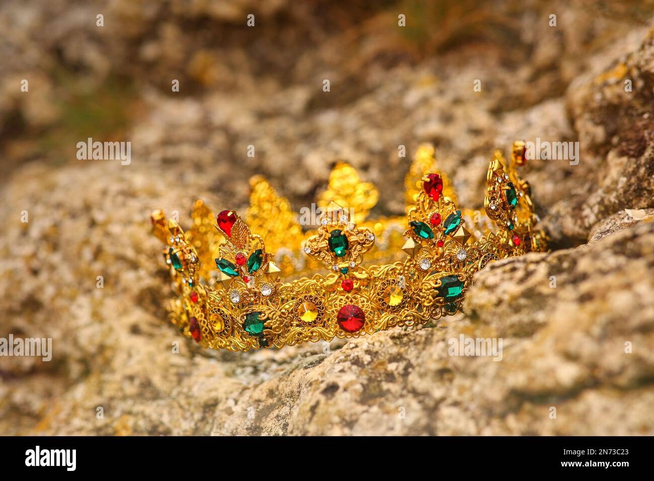 Golden beautiful crown hi-res stock photography and images - Alamy