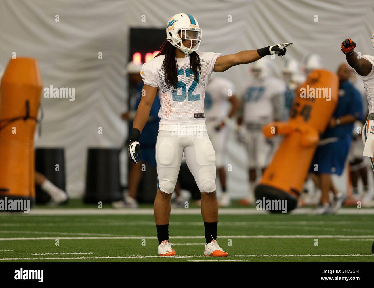 Miami Dolphins outside linebacker Philip Wheeler (52) gestures during ...