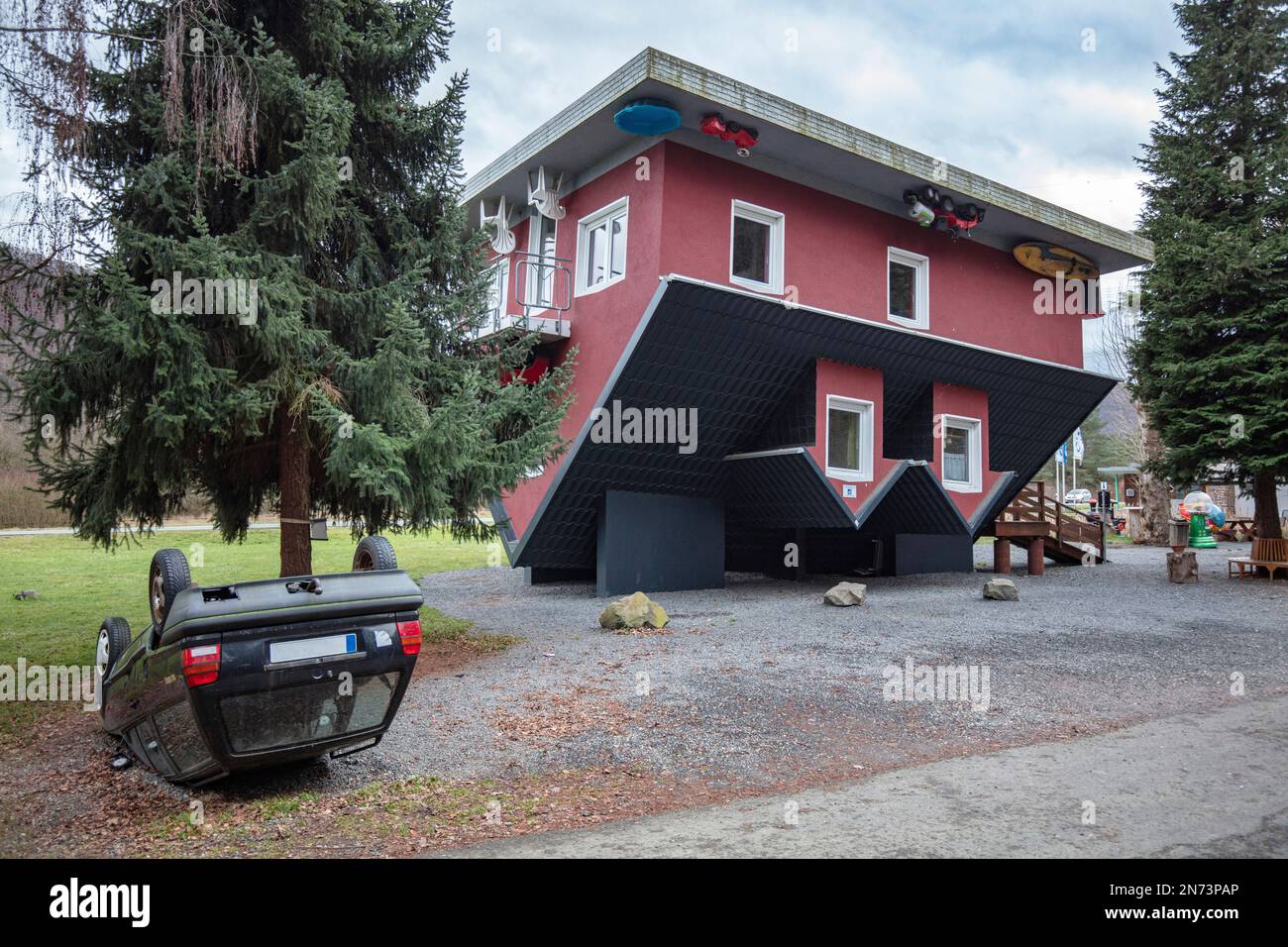 House But Funni