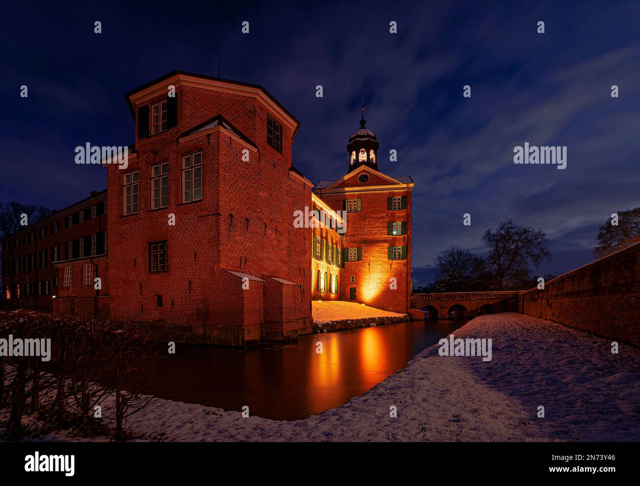 City of lights eutin hi-res stock photography and images - Alamy
