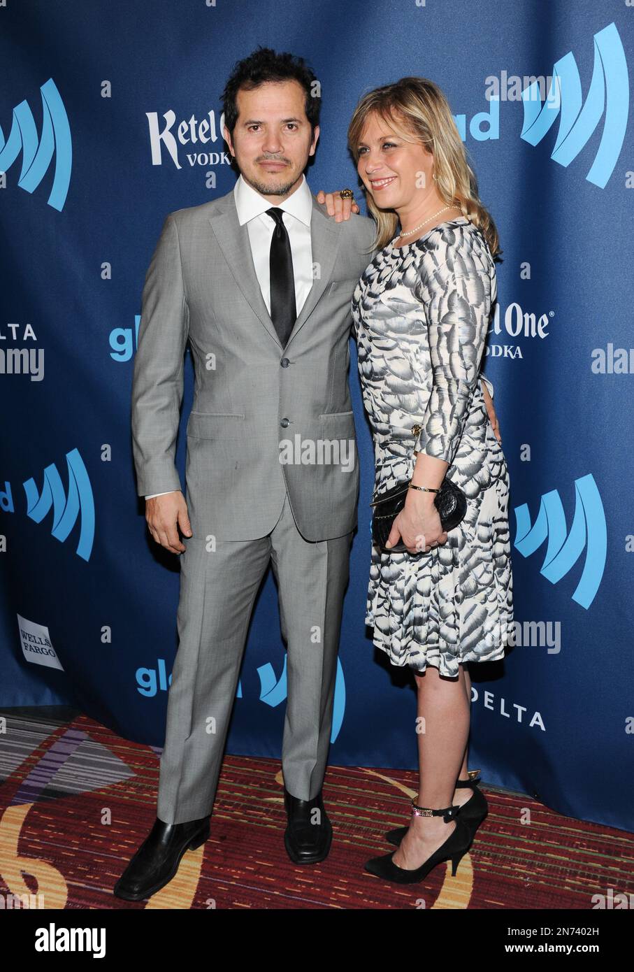 Actor John Leguizamo and wife Justine Maurer attend the 24th Annual ...