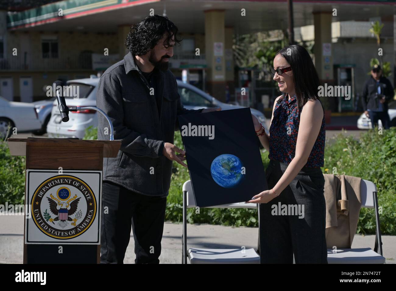 Ivan Arevalo, art muralist in Tijuana, Mexico gives Katya Echazarreta ...