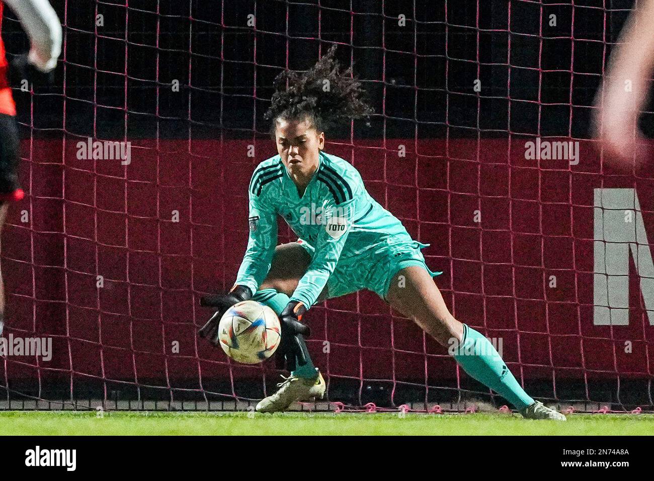Rotterdam - Feyenoord V1 goalkeeper Jacintha Weimar during the match ...