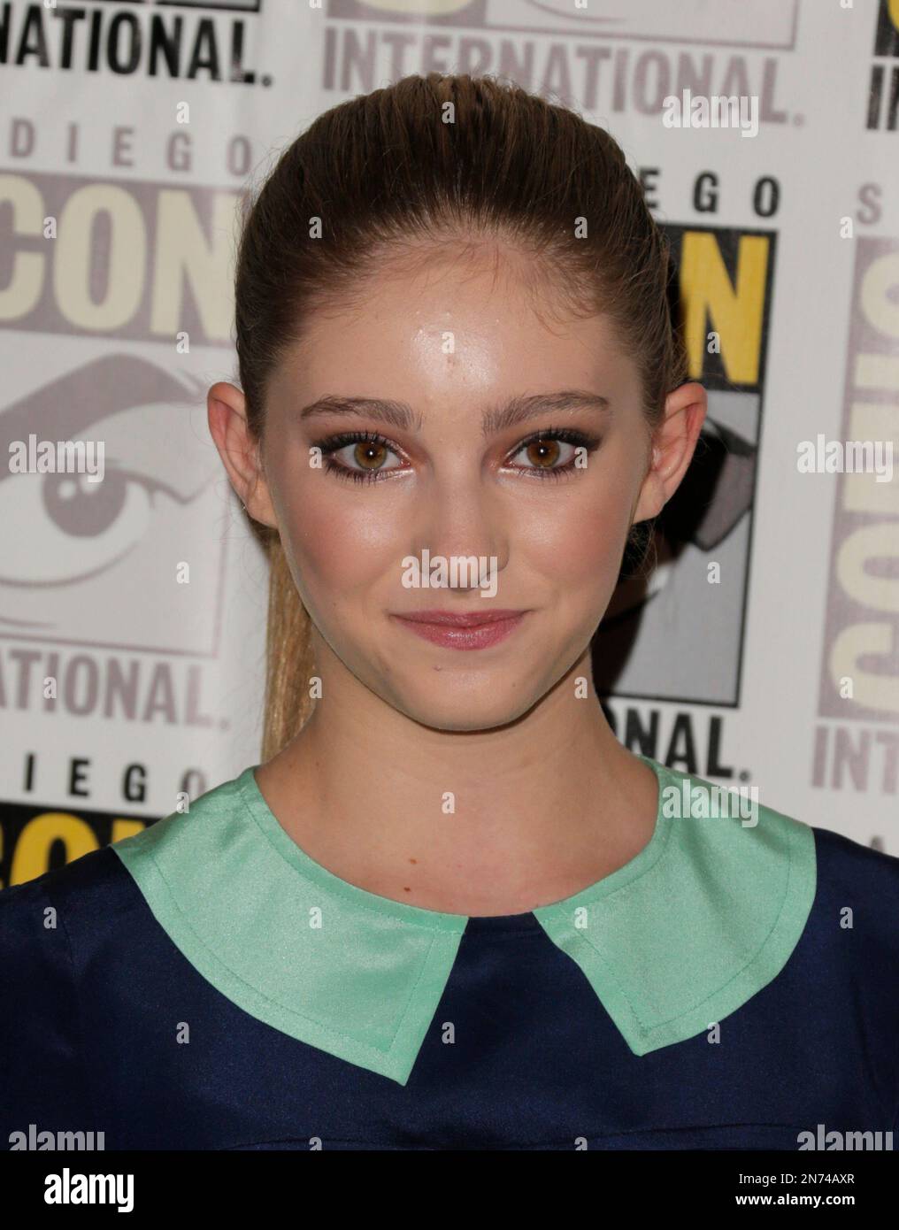 Willow Shields attends the "The Hunger Games: Catching Fire" press line ...