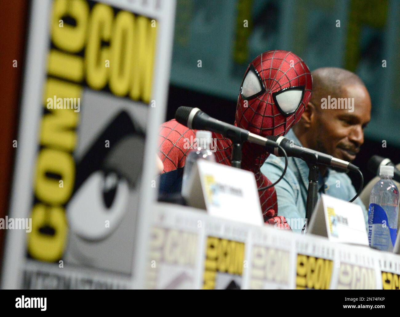 Spider Man Left And Jamie Foxx Attend The The Amazing Spider Man 2 Panel On Day 3 Of Comic