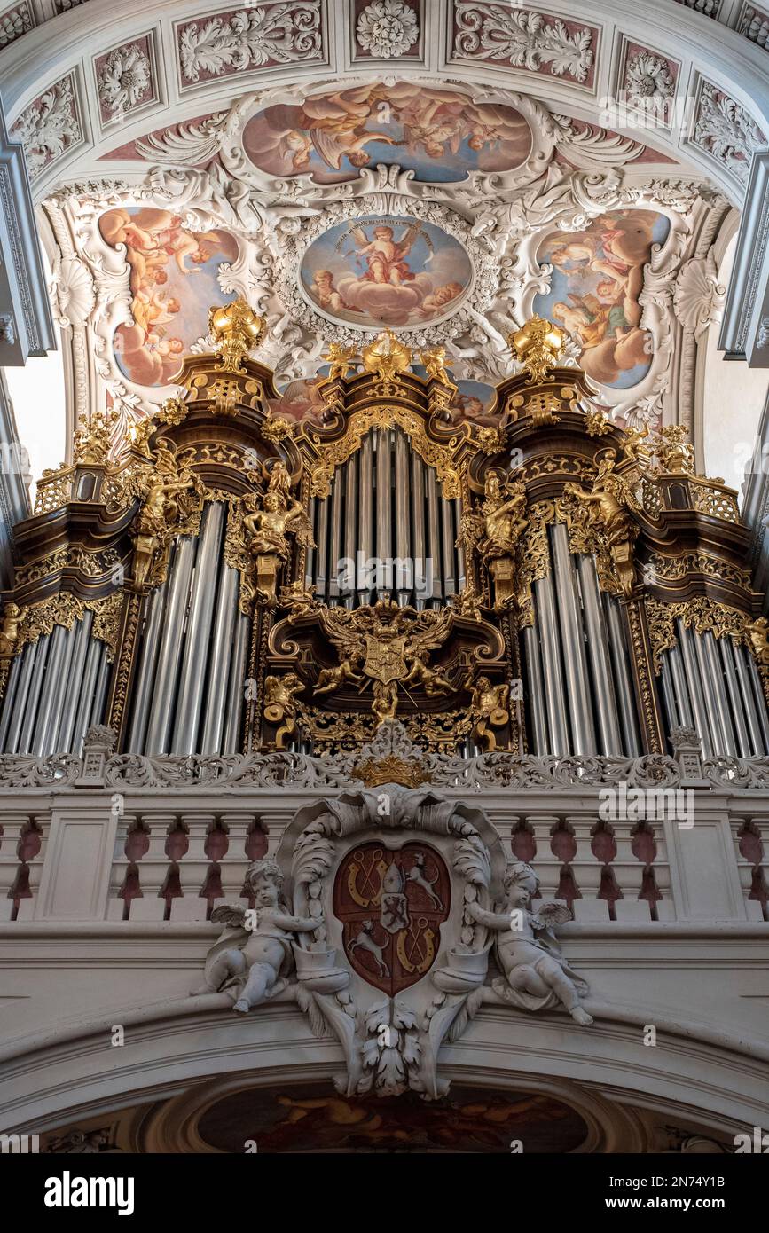 The world's largest organ in the cathedral of Passau in Bavaria ...