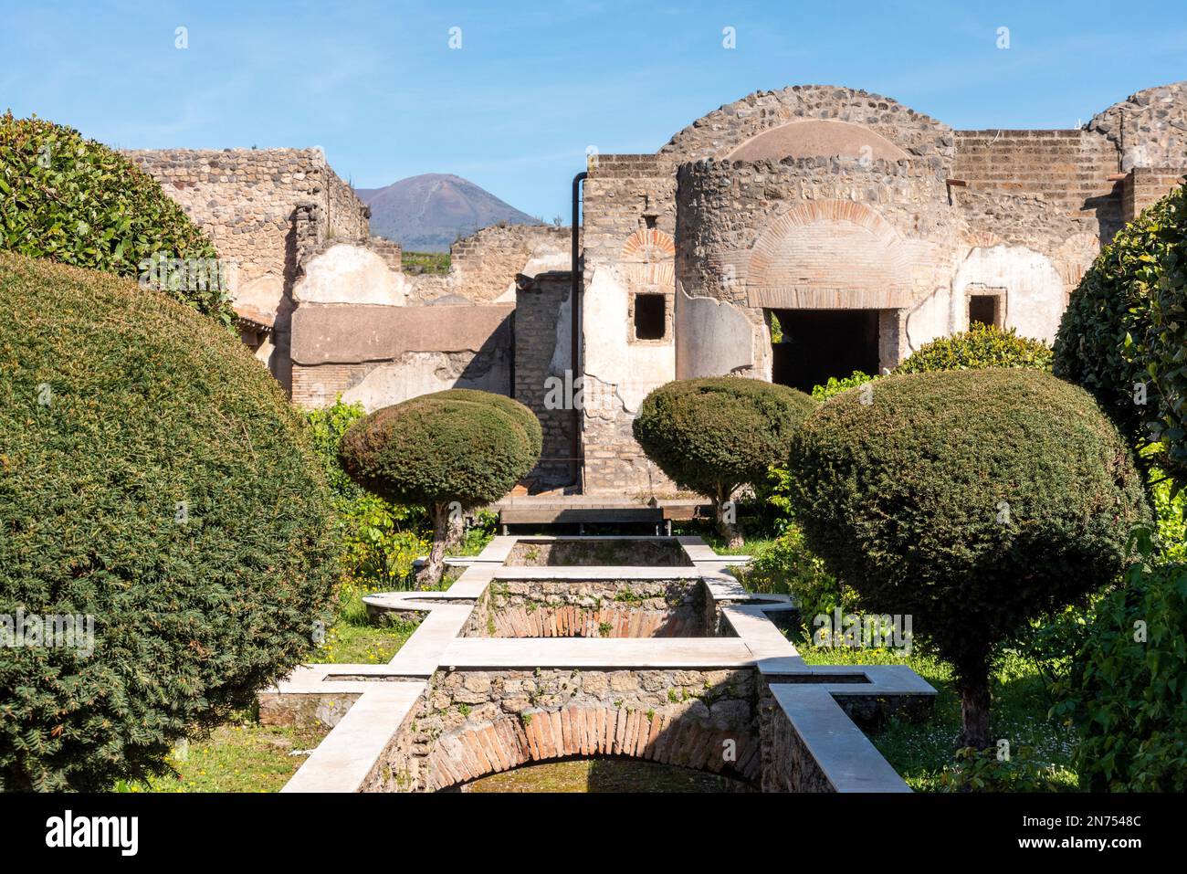 Garden pools of ancient villa praedia ofgiulia felice in pompeii hi-res ...