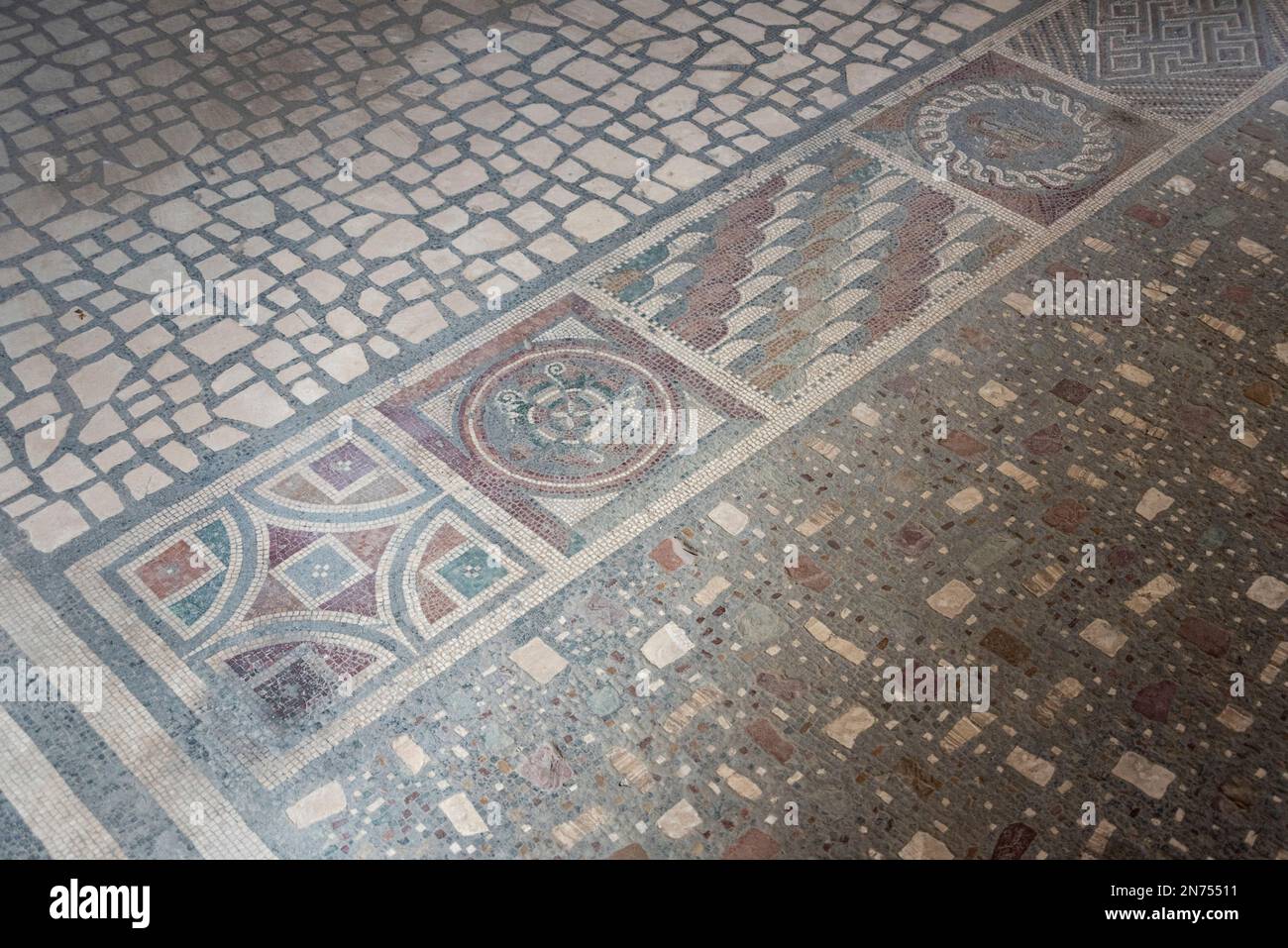 Floor mosaic pompeii hi-res stock photography and images - Alamy