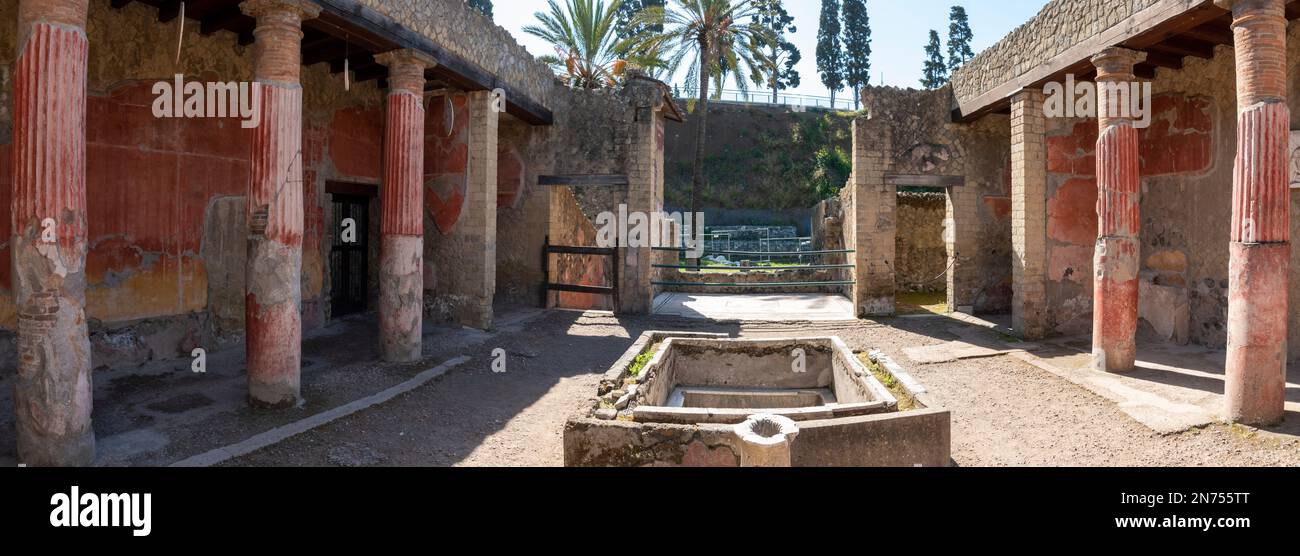 Casa dei cervi hi-res stock photography and images - Alamy