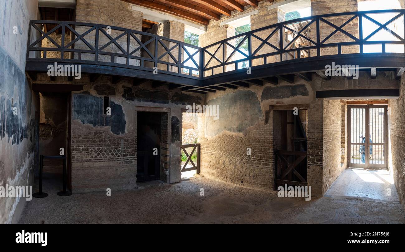 Ancient roman shop hi-res stock photography and images - Alamy