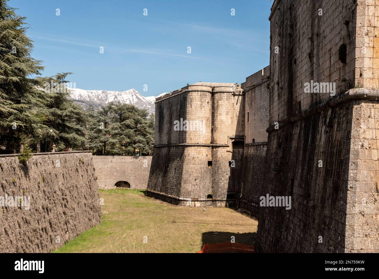 Giant fortress hi-res stock photography and images - Alamy