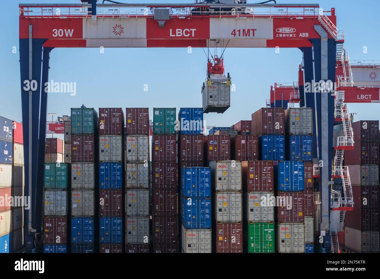Los Angeles, California, USA. 9th Feb, 2023. Shipping containers are ...