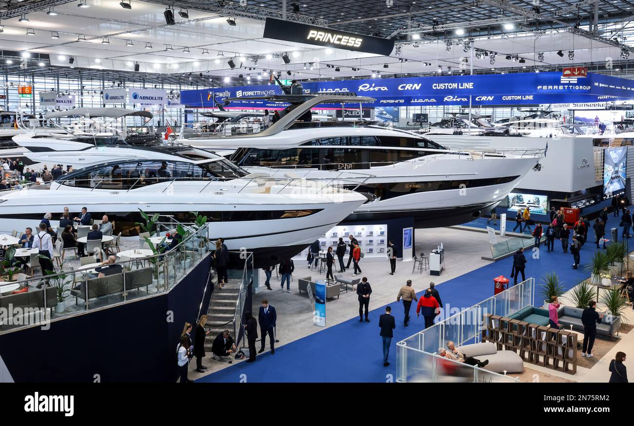 Exhibition hall duesseldorf hi-res stock photography and images - Alamy