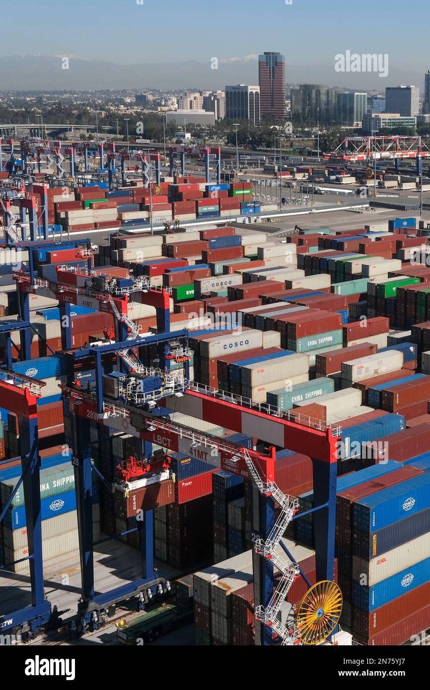 Los Angeles, California, USA. 9th Feb, 2023. Stacked shipping ...