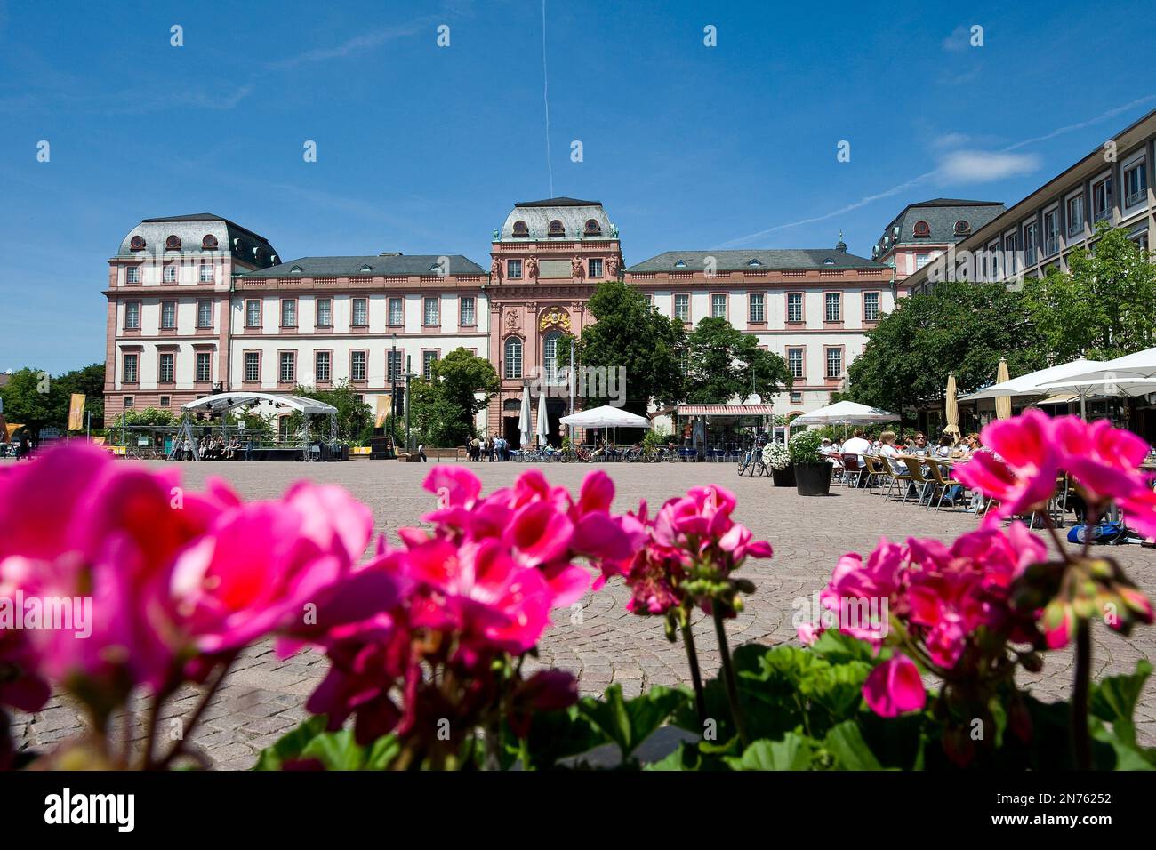 Germany, Hesse, Darmstadt, Residenzschloss at the historic market place ...