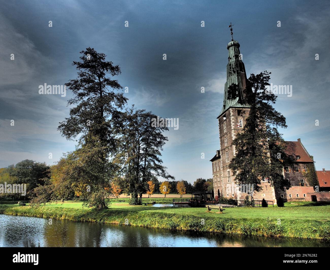 the castle of Raesfeld in germany Stock Photo - Alamy