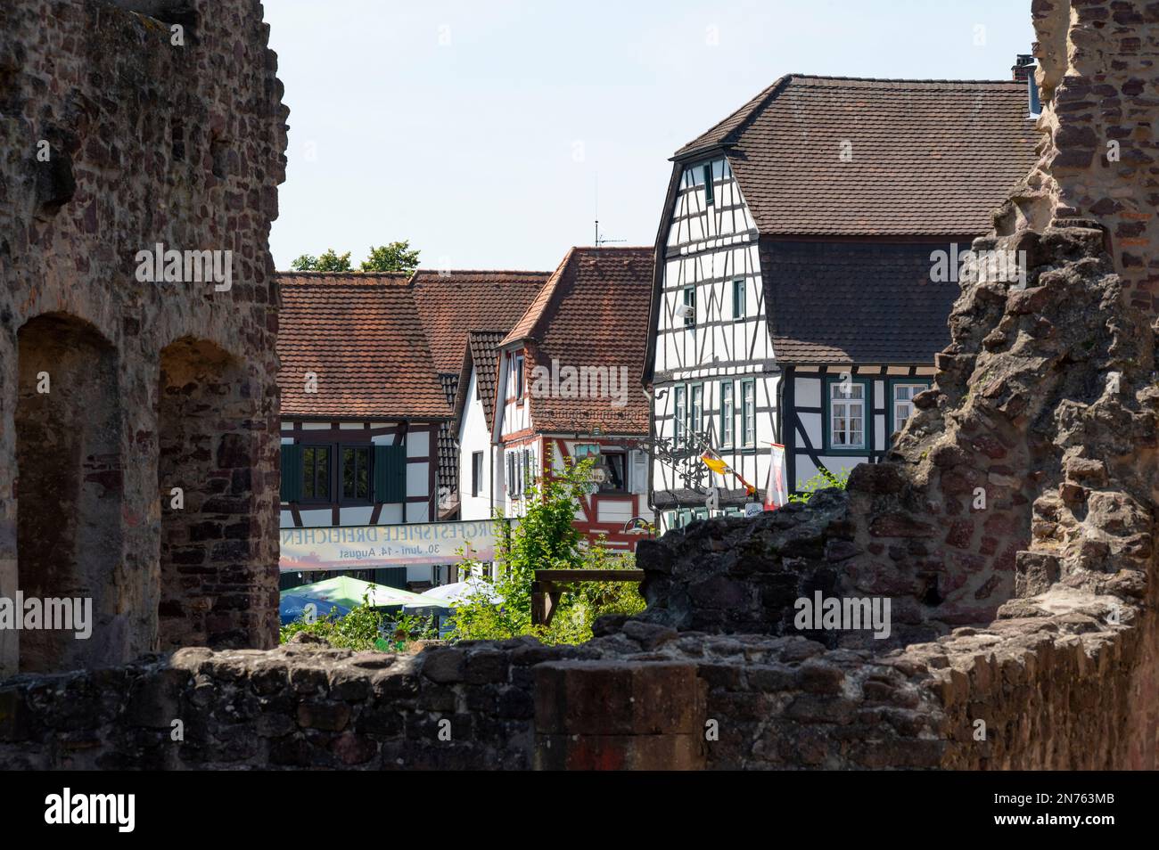 Germany, Hesse, Dreieichenhain, Dreieichenhain old town, Hayn castle ...