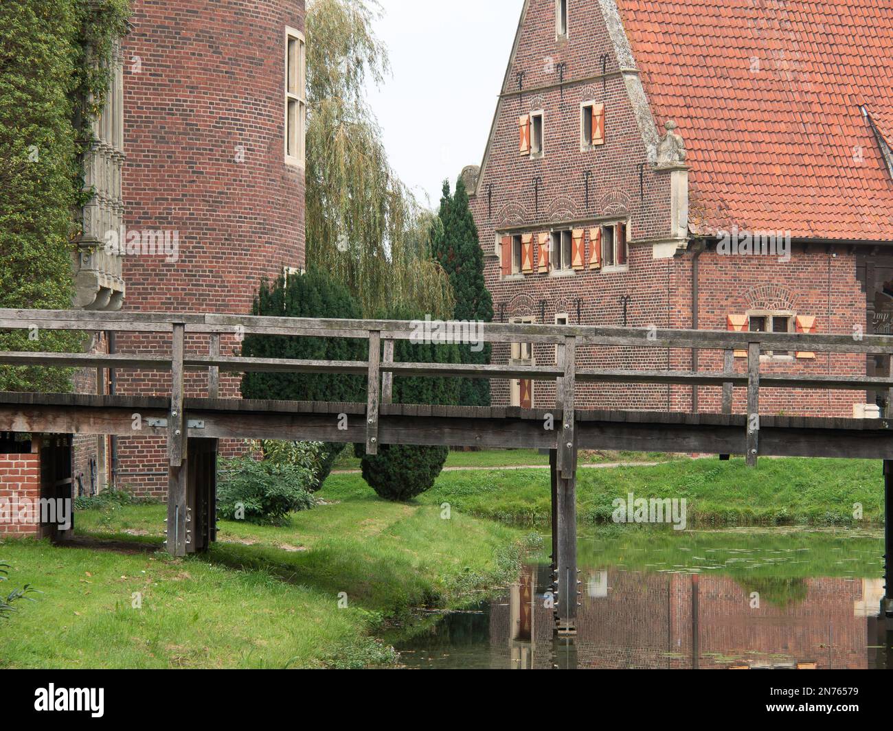 the castle of Raesfeld in germany Stock Photo - Alamy