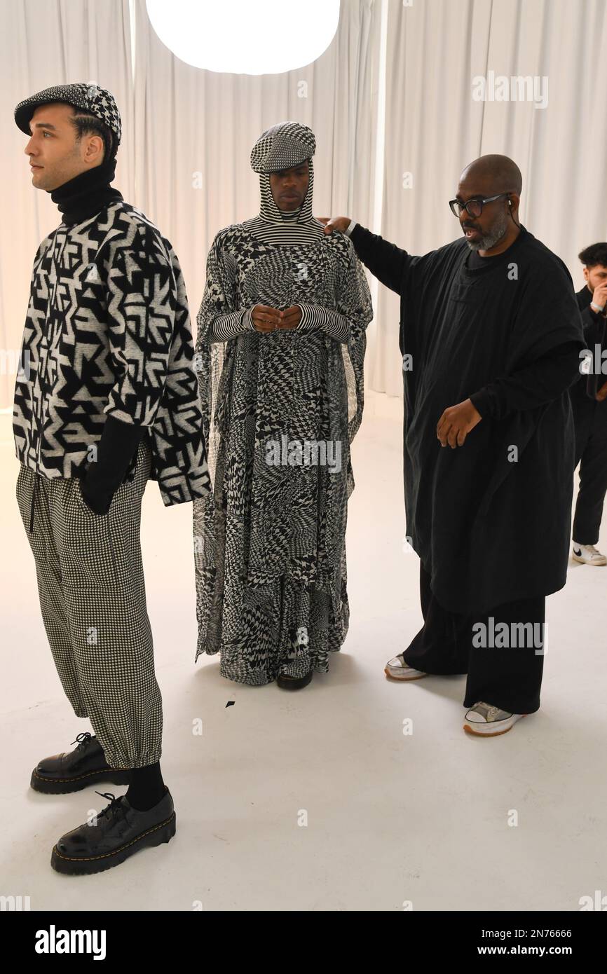 New York, USA. 10th Feb, 2023. Designer Aaron Potts directs models ...