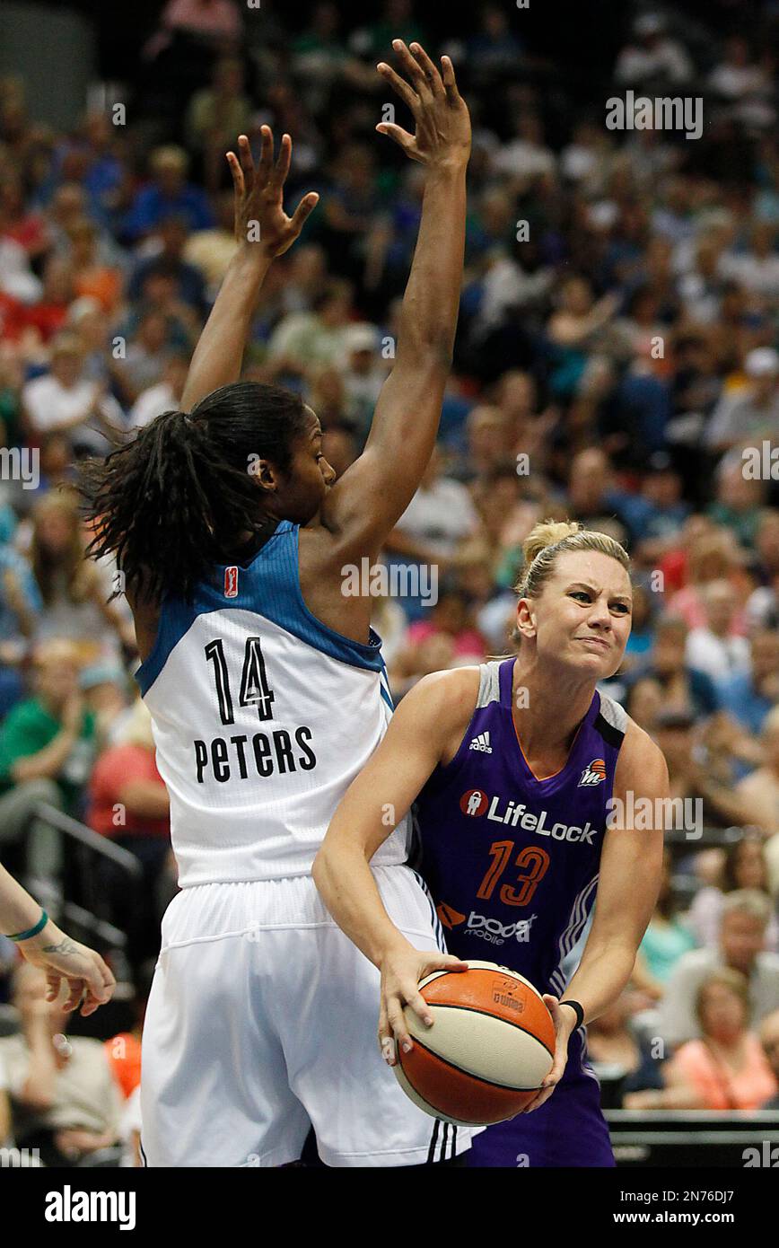 Phoenix Mercury forward Penny Taylor (13) looks to make a pass against ...
