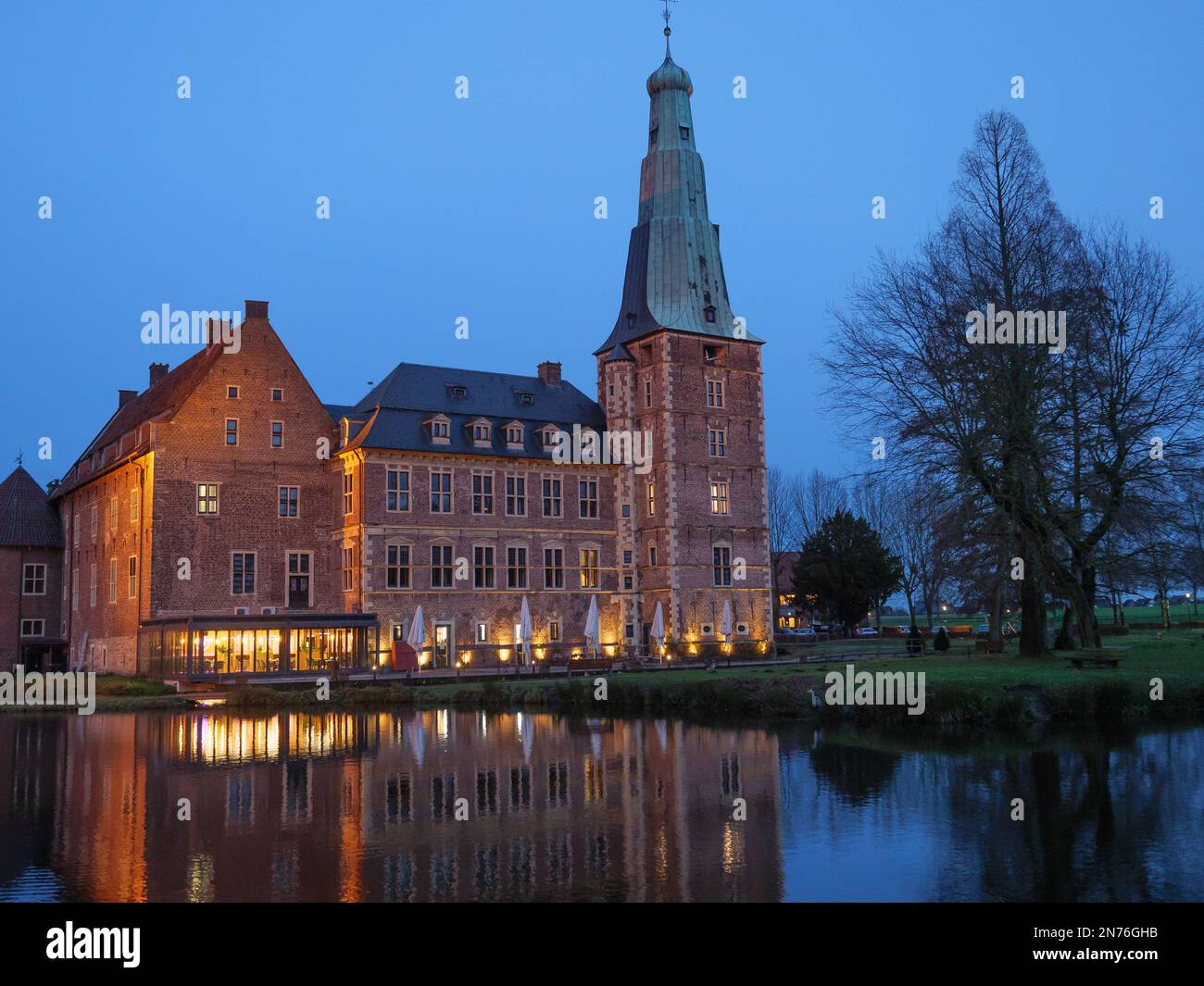 the castle of Raesfeld in germany Stock Photo - Alamy