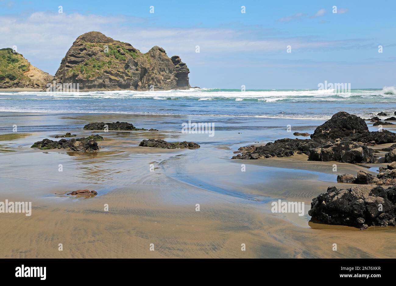 Waves on volcanic beach hi-res stock photography and images - Alamy