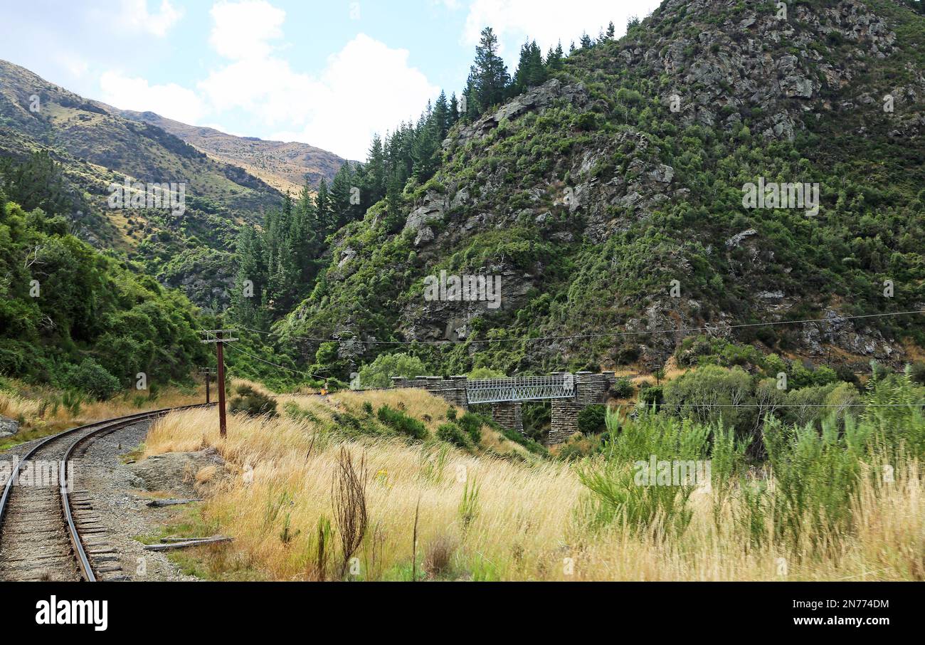 Railway and a viaduct - Taieri River Gorge - New Zealand Stock Photo ...