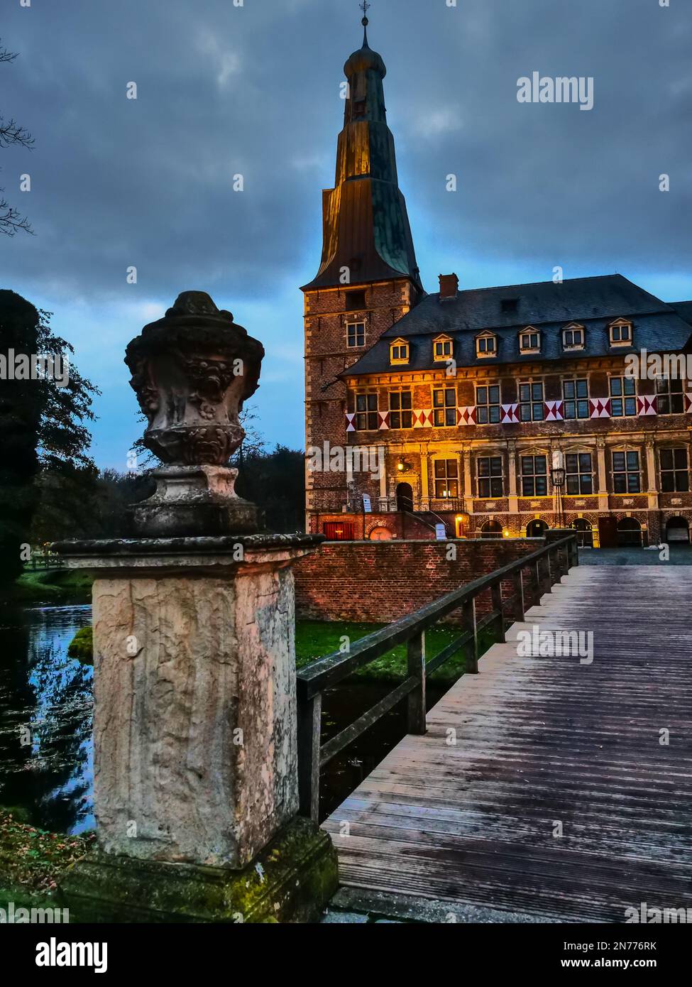 the castle of Raesfeld in germany Stock Photo - Alamy