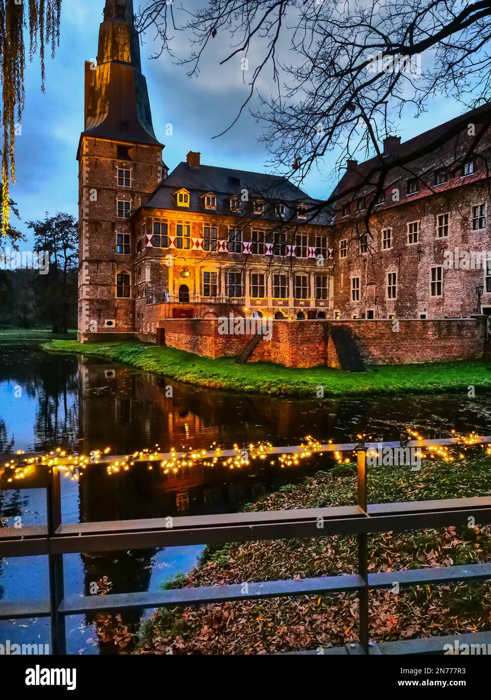 the castle of Raesfeld in germany Stock Photo - Alamy