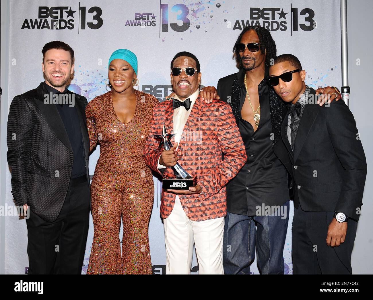 From left, Justin Timberlake, India.Arie, Charlie Wilson, Snoop Lion ...