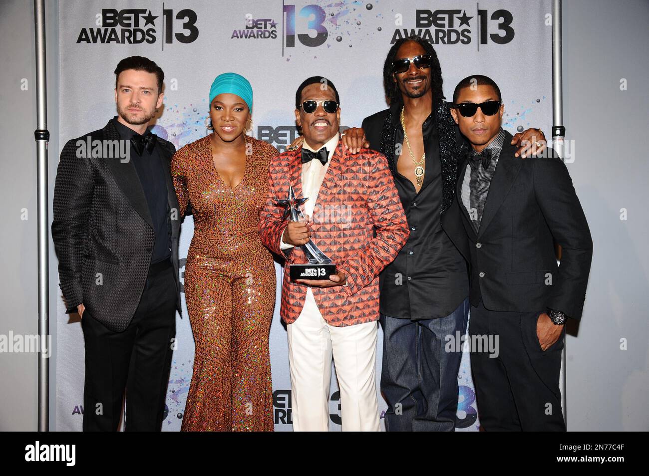 From left, Justin Timberlake, India.Arie, Charlie Wilson, Snoop Lion ...