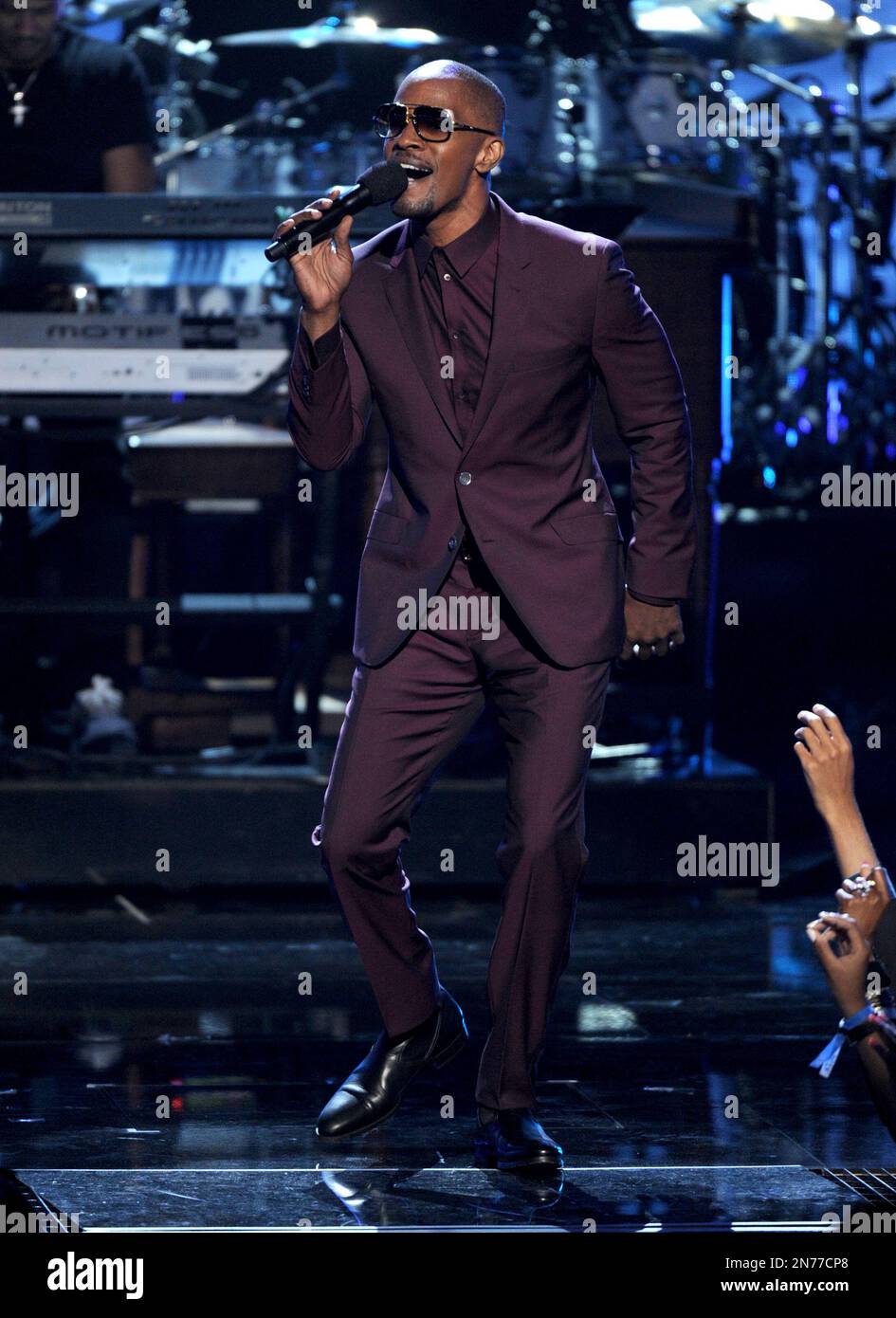 Jamie Foxx performs onstage at the BET Awards at the Nokia Theatre on ...