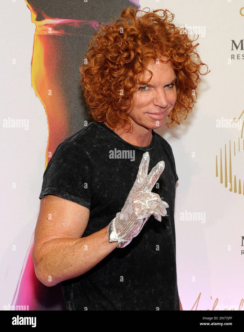 Comedian Carrot Top arrives at the world premiere of "Michael Jackson ...