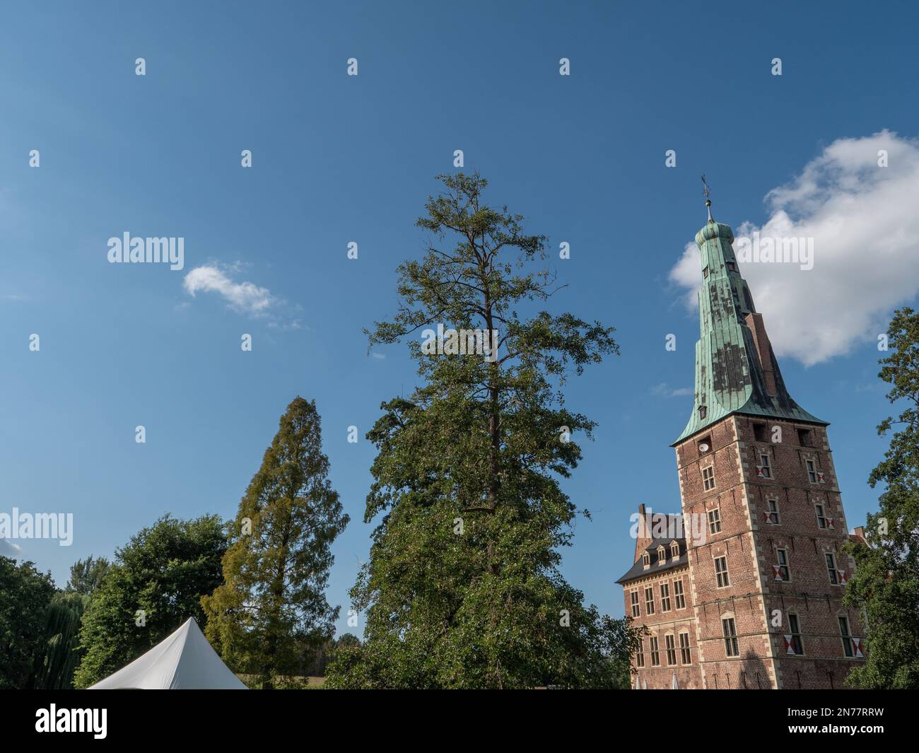 the castle of Raesfeld in germany Stock Photo - Alamy