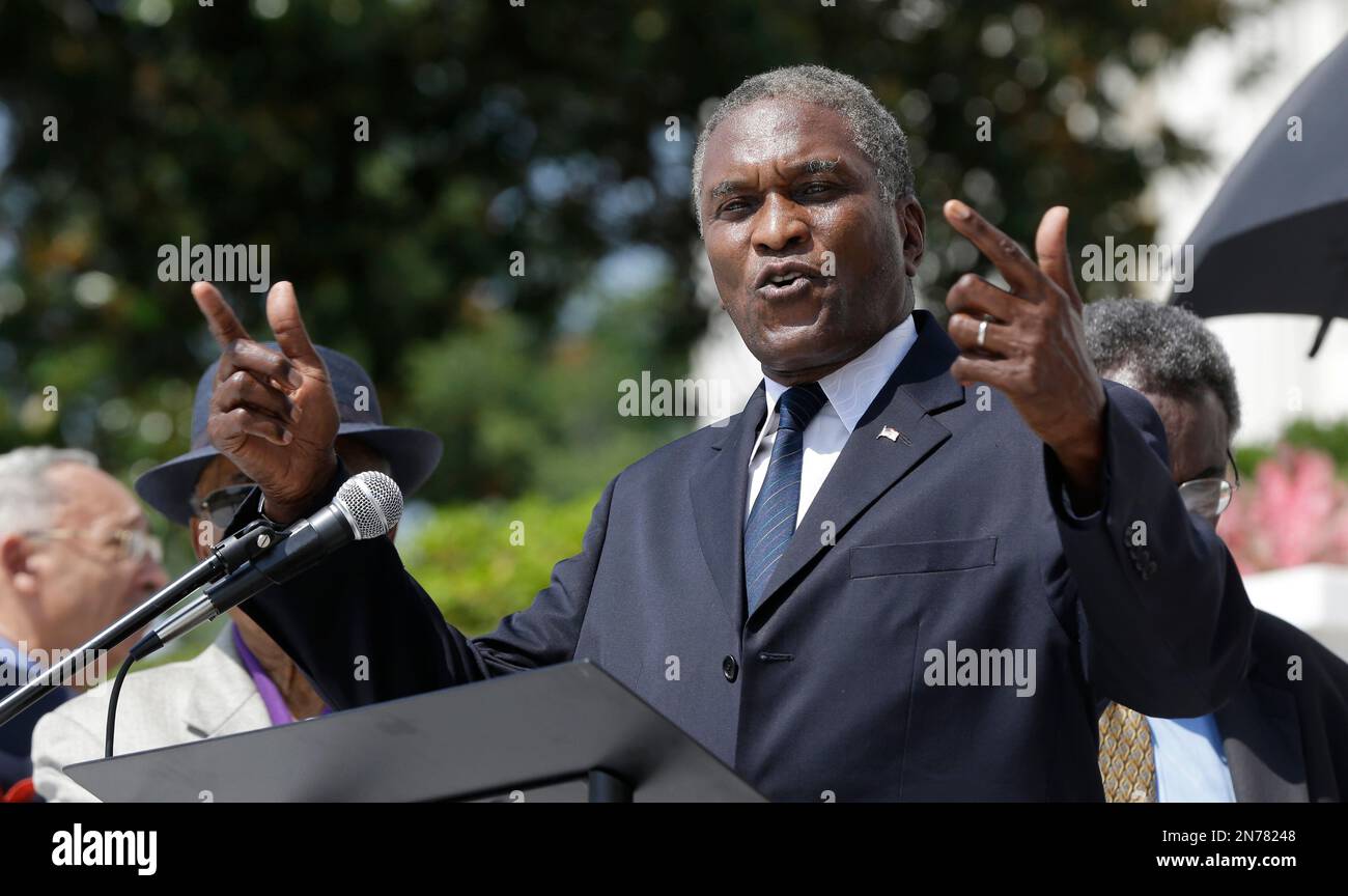 Tuskegee, Ala., Mayor Johnny Ford joins other black leaders as they ...