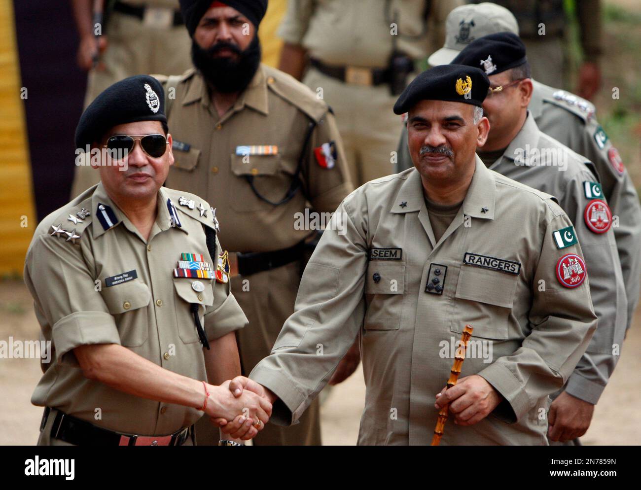 Indian Border Security Force Deputy Inspector General Varinder Singh ...