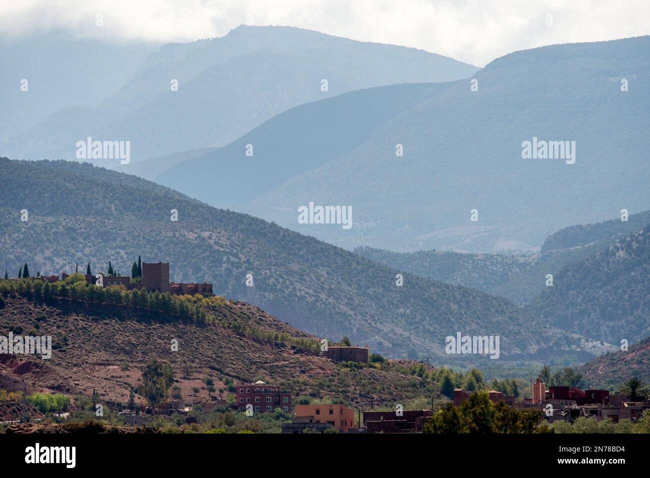 Azro hi-res stock photography and images - Alamy