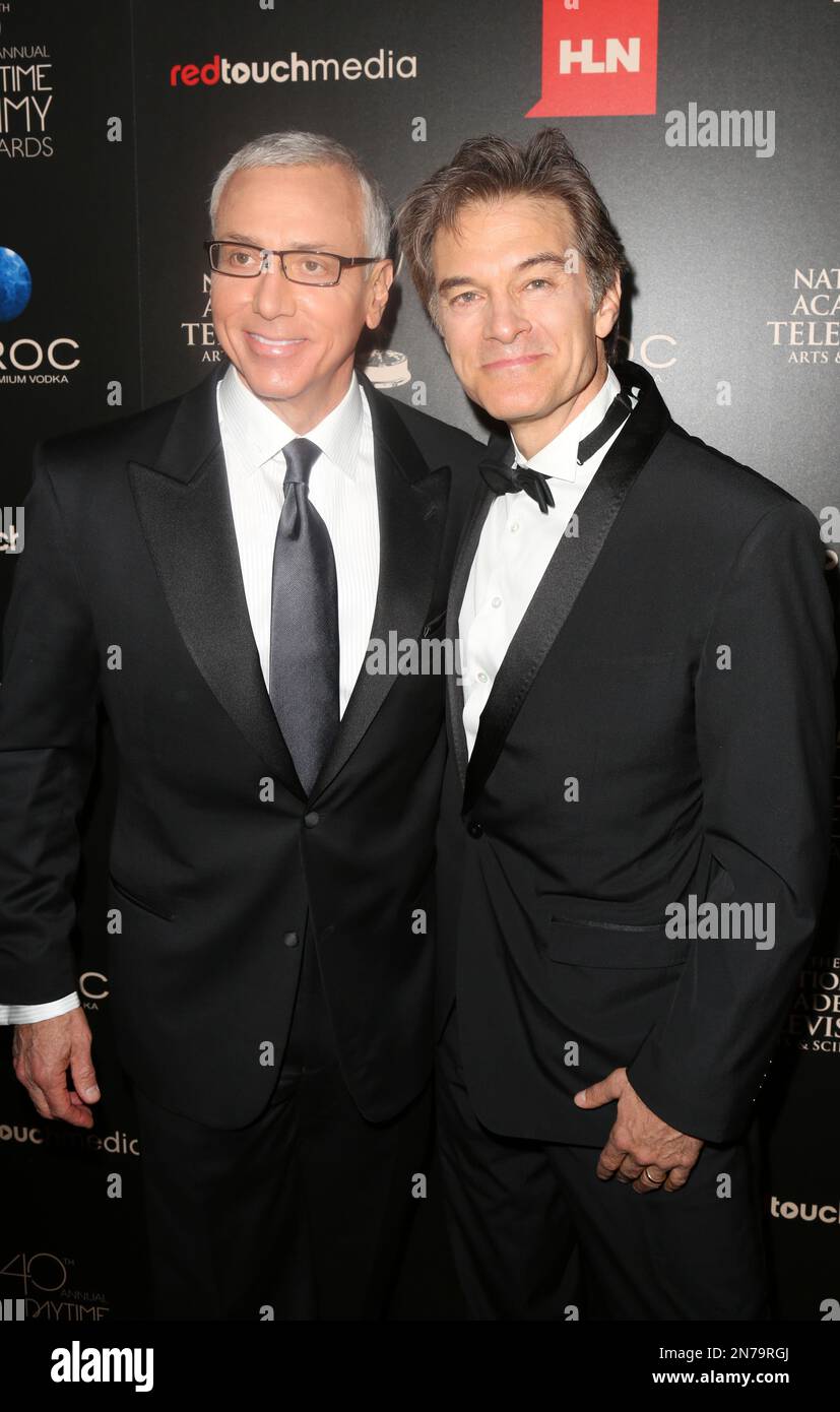 IMAGE DISTRIBUTED FOR EFG - Dr. Drew Pinsky, left, and Dr. Mehmet Oz ...