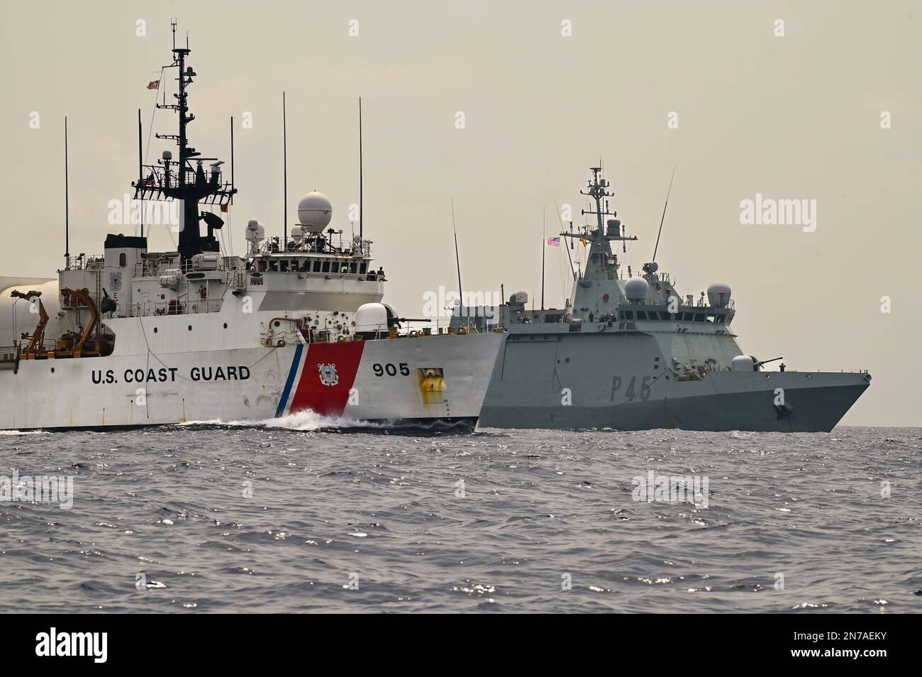 USCGC Spencer (WMEC 905) steams alongside Spanish Navy Meteoro-class ...