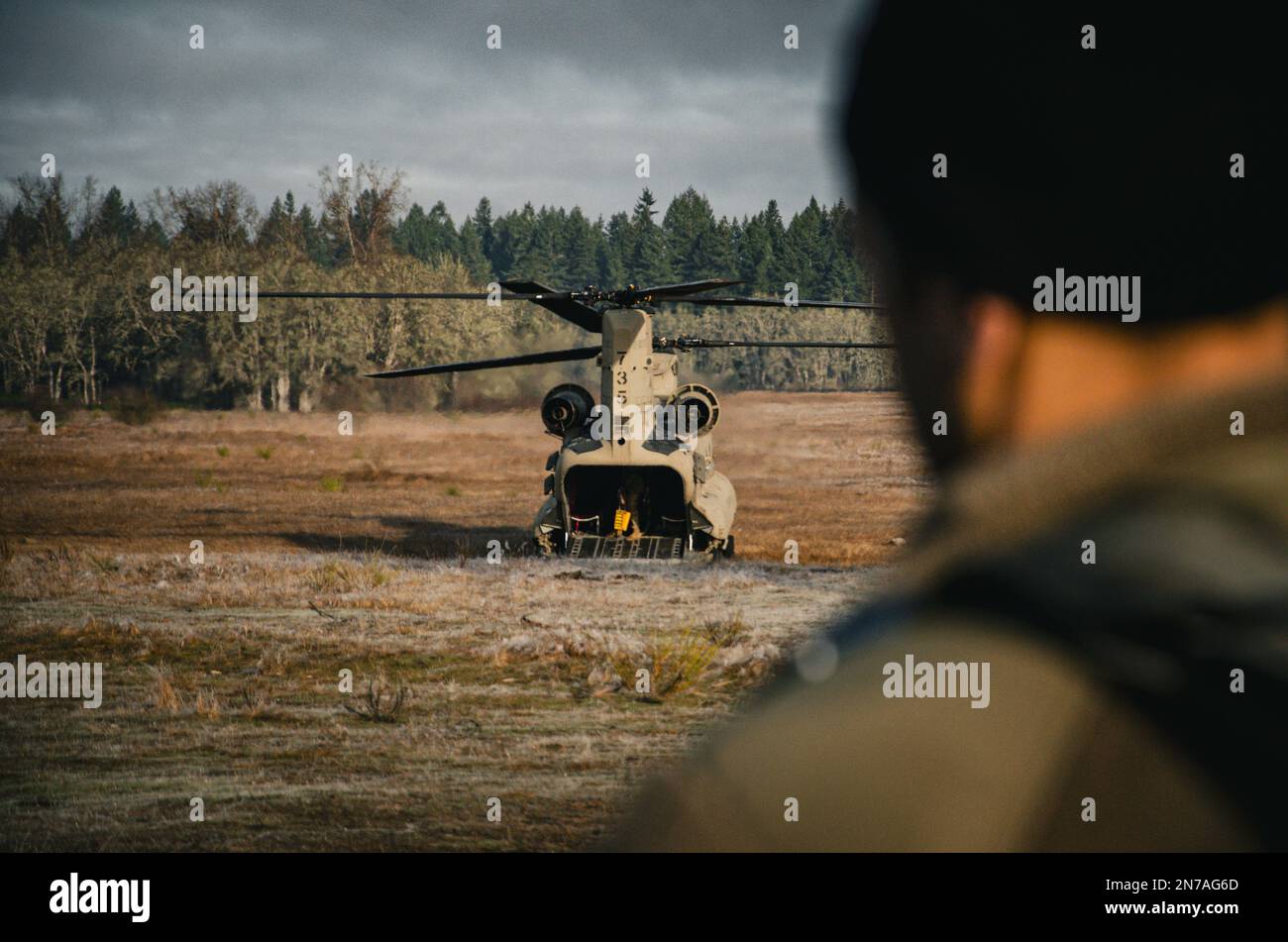 U.S. Army Soldiers with 19th Special Forces Group (Airborne ...