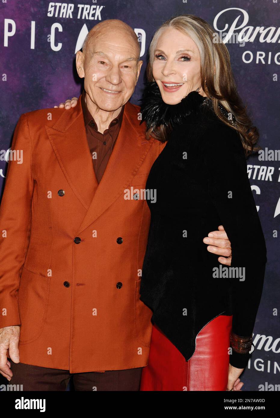 HOLLYWOOD, CALIFORNIA - FEBRUARY 09: (L-R) Sir Patrick Stewart and ...