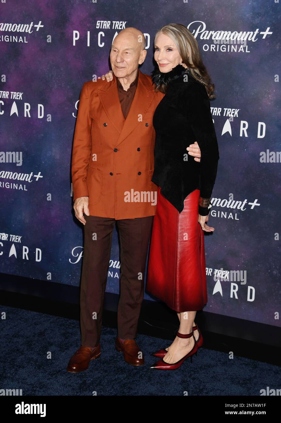 HOLLYWOOD, CALIFORNIA - FEBRUARY 09: (L-R) Sir Patrick Stewart and ...