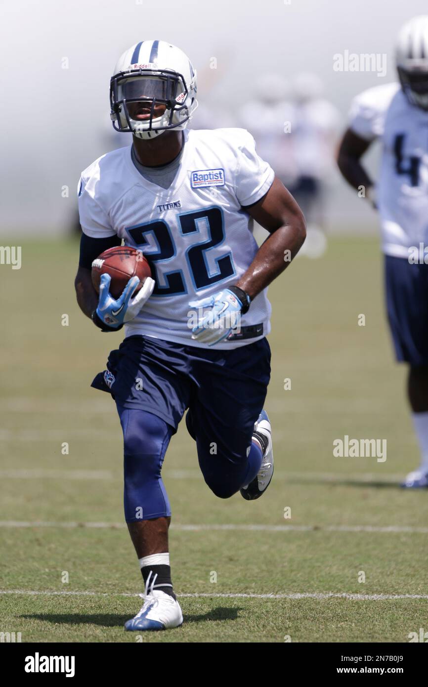 Tennessee Titans running back Alvester Alexander runs a drill during an ...