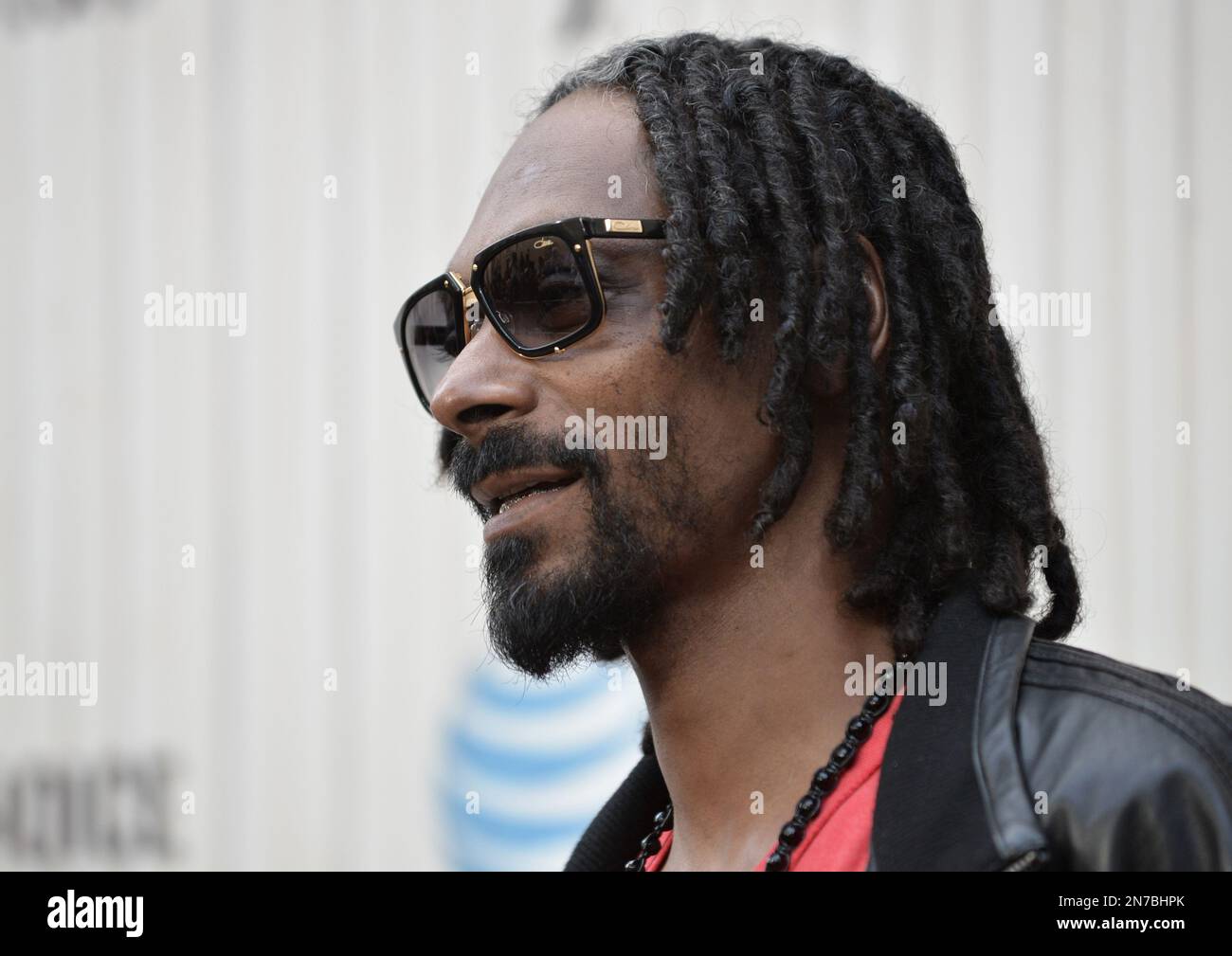 Snoop Dogg, aka Snoop Lion, arrives at Spike TV's Guys Choice Awards at ...