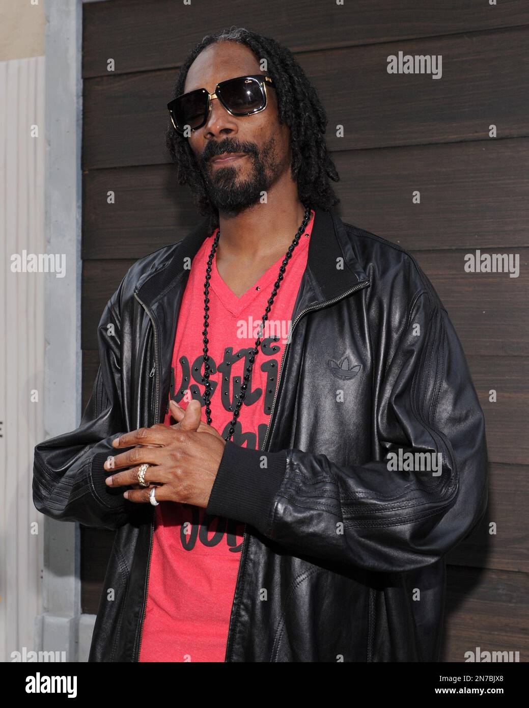 Snoop Dogg, aka Snoop Lion, arrives at Spike TV's Guys Choice Awards at ...