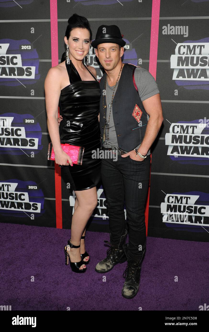 Shawna Thompson, left, and Keifer Thompson, of musical duo Thompson ...