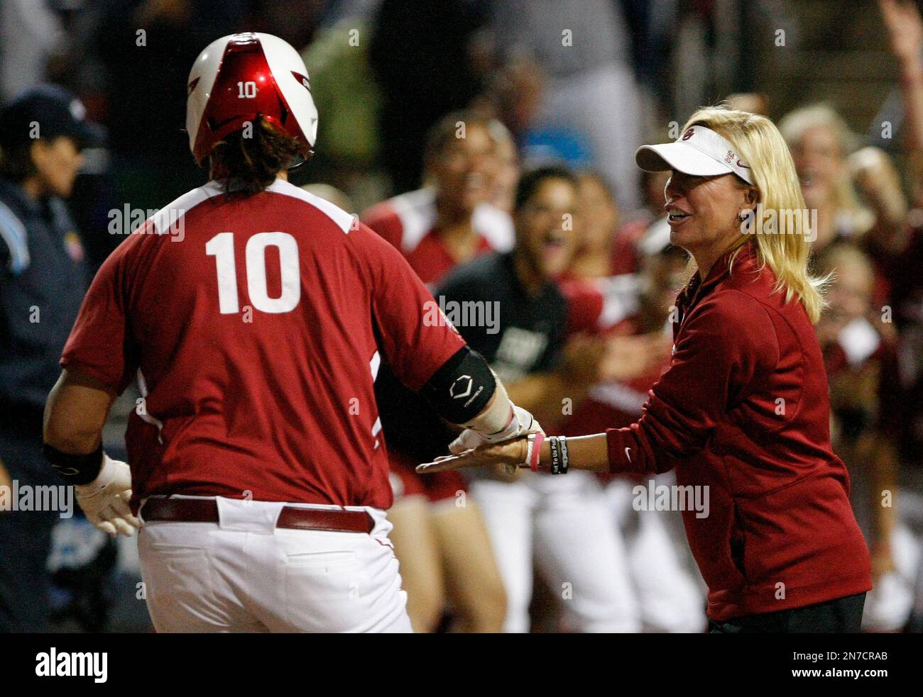 Oklahoma's Keilani Ricketts celebrates after hitting a home run against ...