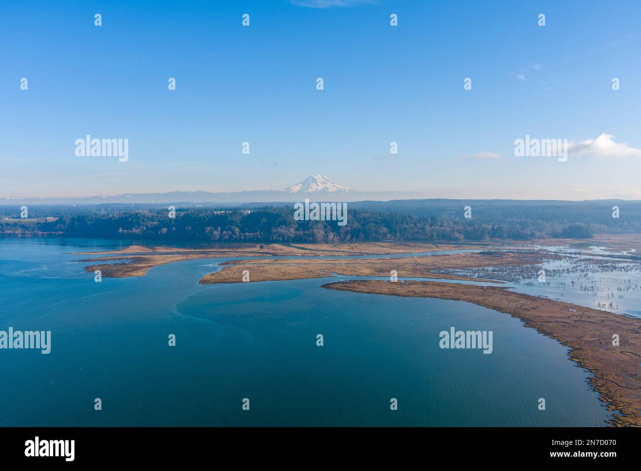 Mount rainer winter hi-res stock photography and images - Alamy